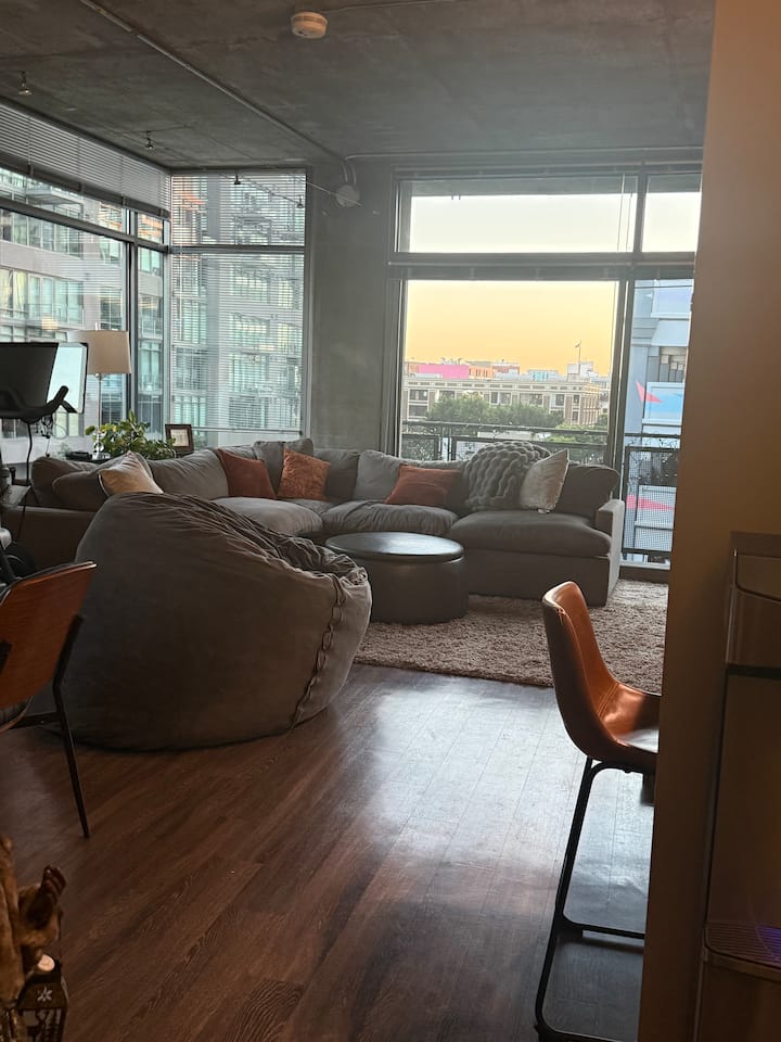 Downtown Los Angeles 1 Bedroom Apartment - Beverly Hills, CA