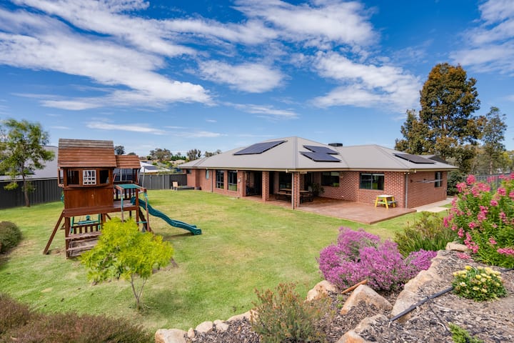 Alpine Corner - Lux And Quiet - Albury