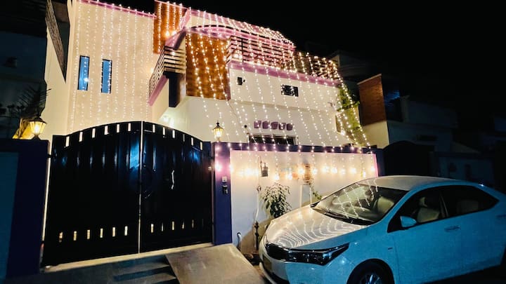 Feel Like Home In A Secured And Peaceful House - Karachi