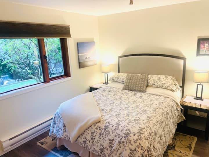 Private Suite Close To Ganges - Salt Spring Island