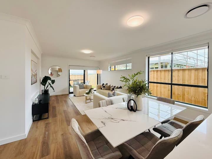 Golfside Retreat In Wilton - Appin