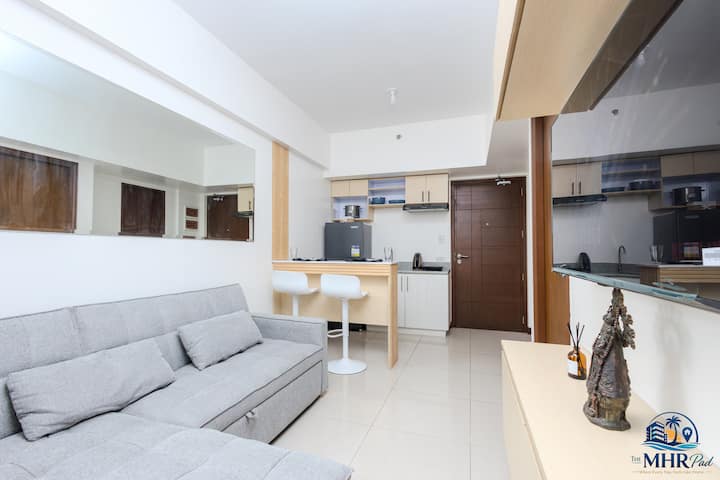The Mhr Pad | Cozy & Modern Heart Of The City - Marikina