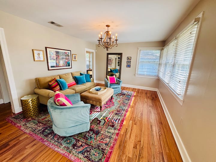 Light-filled Mid-city Charmer - Baton Rouge, LA