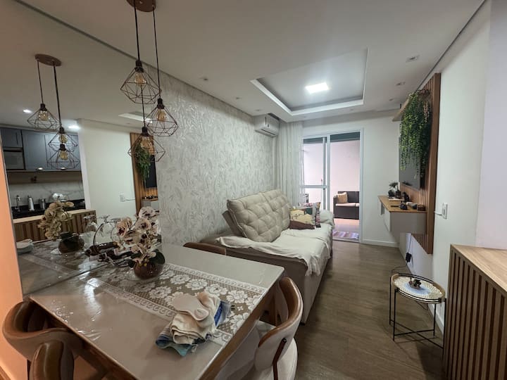 Apartamento Térreo Com Quintal,2 Quartos E Garagem - Bauru