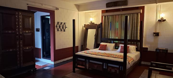Srikadhama Sattvick Heritage Riverside Stay. - Udupi