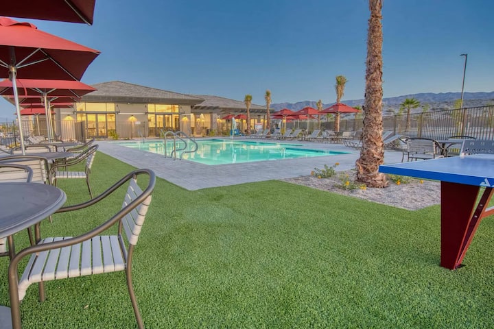 Luxury Class A Rv Stay Coachella Lakes Rv Resort - Coachella, CA