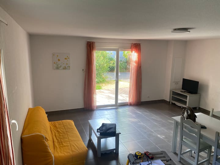 Maison T3, Avec Terrasse Et Piscine - Carpentras