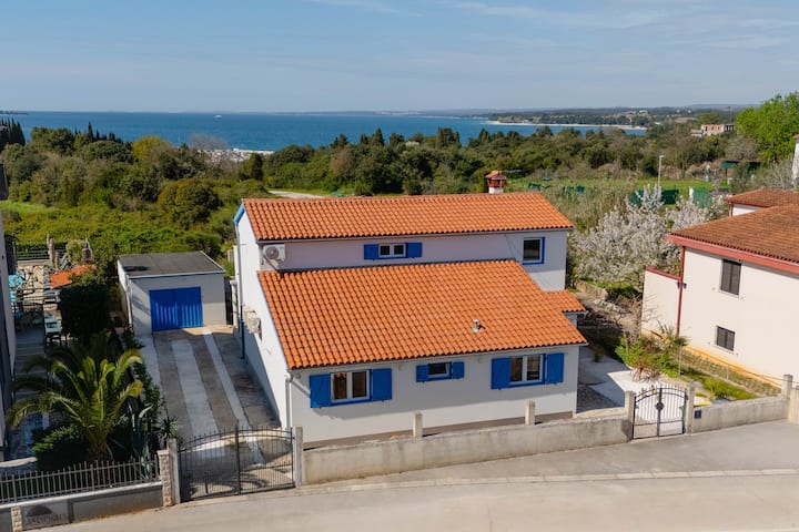 Holiday House Nino - Peroj