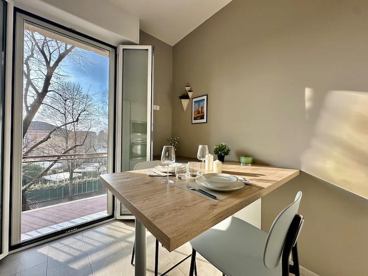 Nuovo Luminoso/moderno [Centro+terrazzo] - Parma