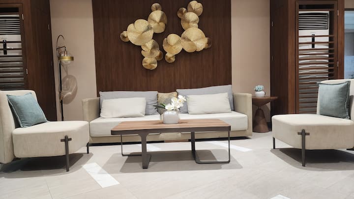 Sunlit Nook, A Spacious Unit That Feels Like Home. - Philippines