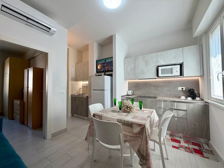 Spazioso Appartamento Con Parcheggio Privato E A/c - Lignano Sabbiadoro