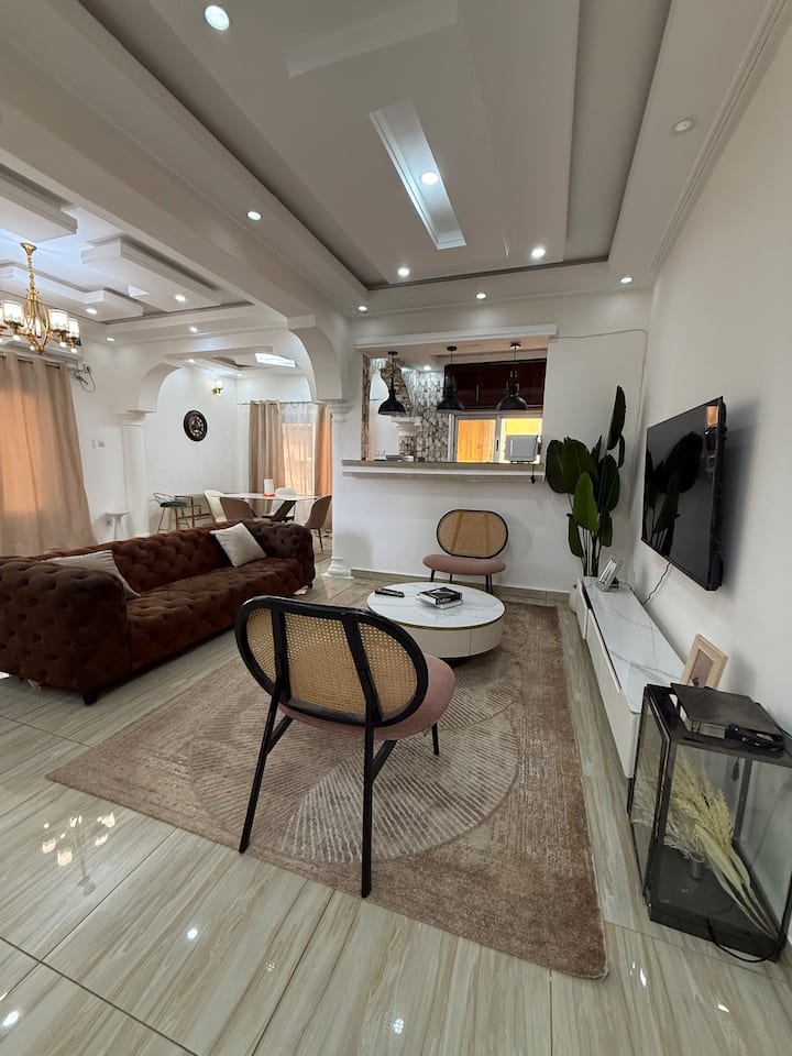 Appartement Très Généreux Et Accessible - Conakry