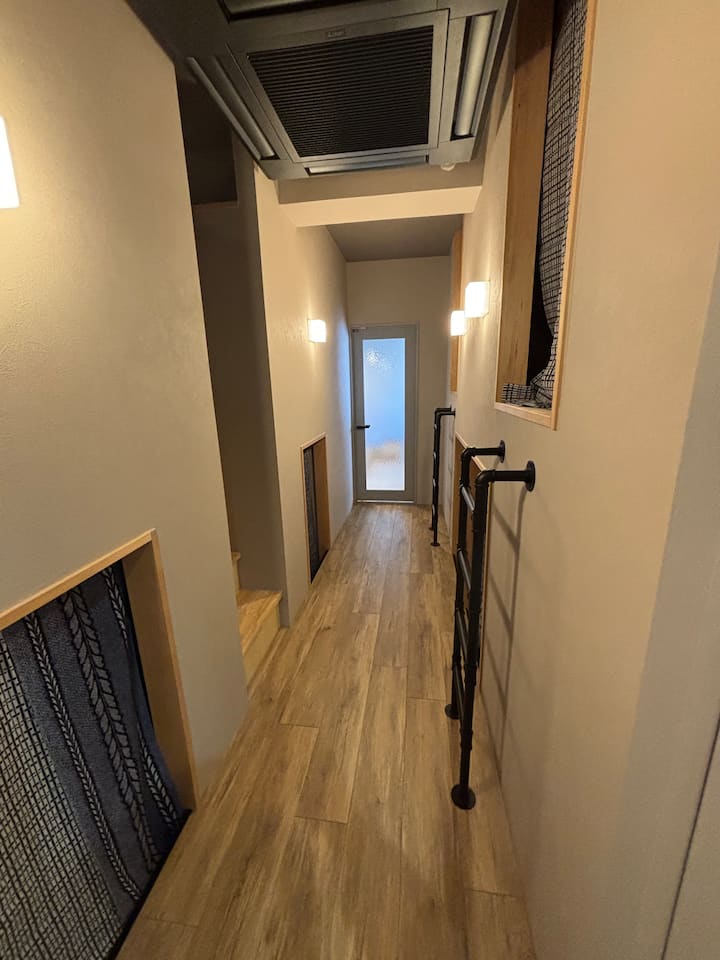 4階 ドミトリーエリア
女性専用
1寝室 朝食付き - Hiroshima, Japan