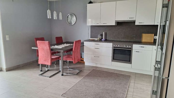 Wohnung Mit 3 Schlafzimmern Und Balkon - Ansfelden