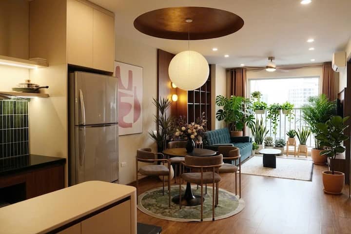 Chic 2br Apt | 15' To Old Quarter | Near Airport - China