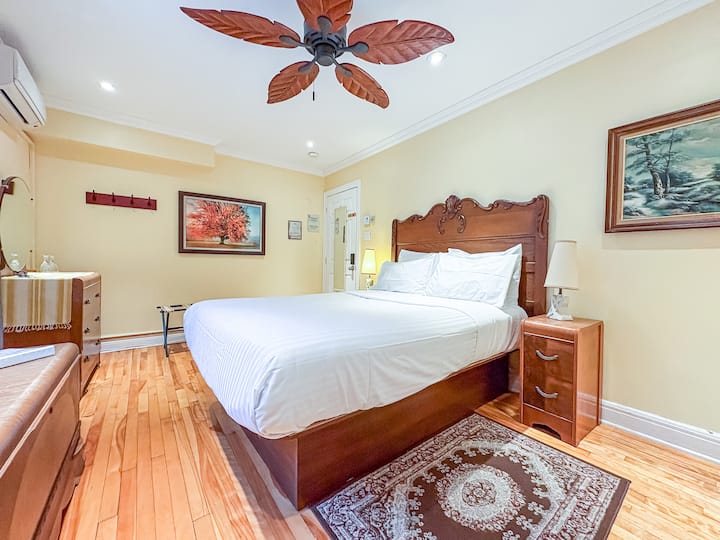 Maison Jardin Des Chenes - Montreal