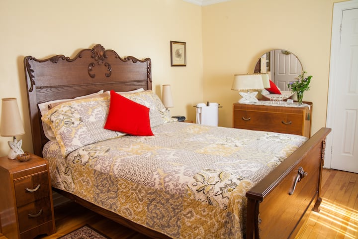 Maison Jardin Des Chenes - Montreal