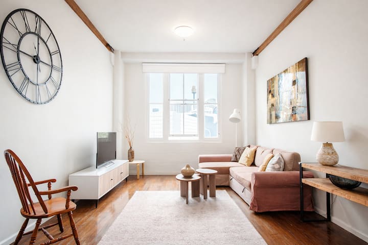 Heritage 2br Loft + Parking / Darling Harbour Walk - Sydney