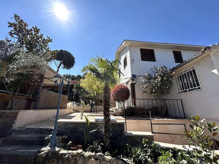 Lake View Villa – Private Pool & Barbecue - San Martín de Valdeiglesias