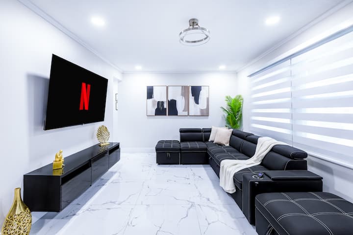 Mia Airport House | Stadium | Pool | Bbq| Laundry - Miami, FL