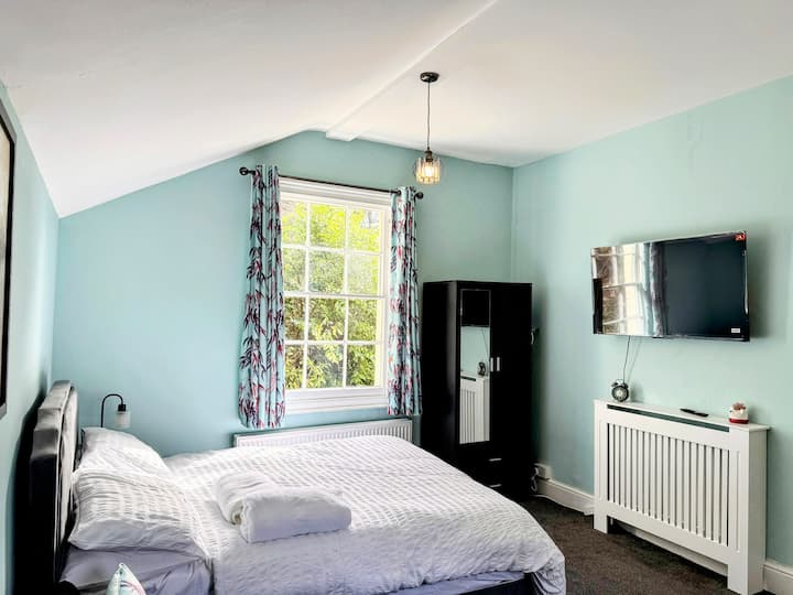 Cosy Cotswold Studio With Lovely Views - Stroud, UK