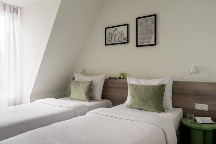 Spacious Studio (Twin Beds) In Munich City Centre - Munich