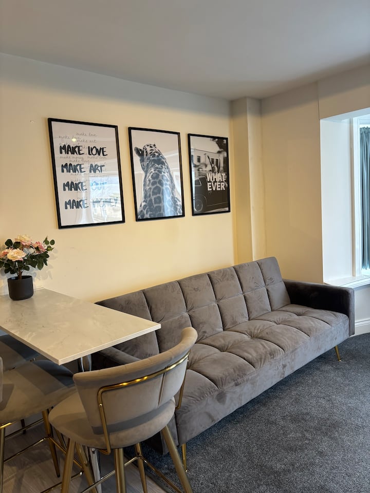 City Centre 1-bed Flat | Walk Everywhere + Views - Jesmond - Newcastle-upon-tyne