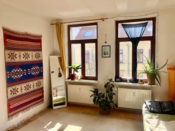 Sonnige, Gemütliche Wohnung Mit Balkon - Leipzig