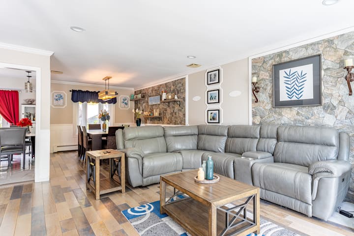 Prime 5br | Gamerm /Steps To Bethpage Black - Bethpage State Park, Farmingdale