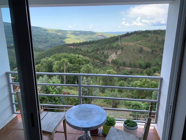 T0 Studio. Rural Mountain Apartment, Bb & Views. - Madeira