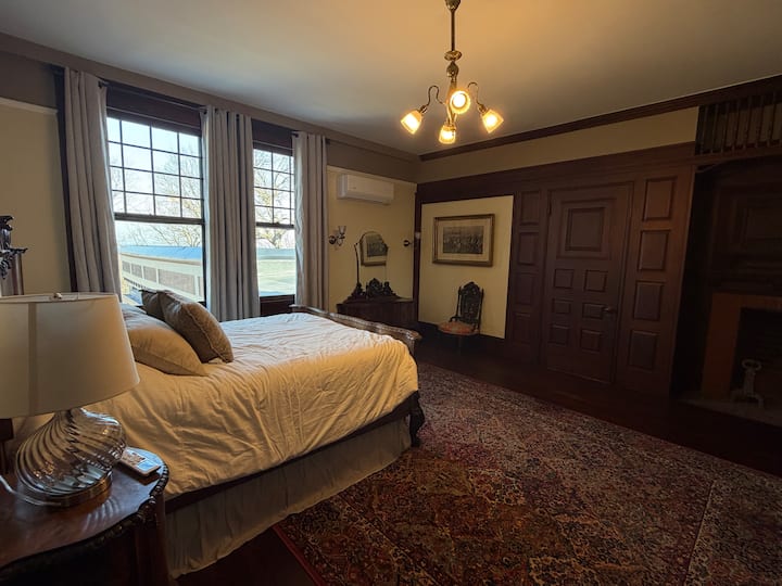Stanford White Suite - Lititz, PA