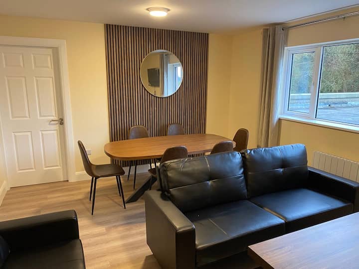 Mary’s Apartment, Premium Stay In Carrick - Leitrim Village