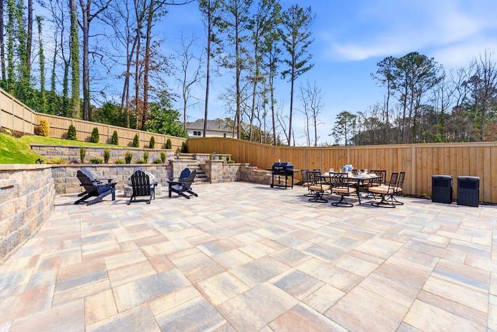 "Luxurious Getaway In Tucker: Hot Tub, Fire Pit - 石山