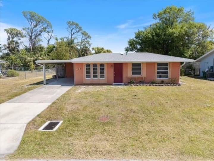 Quiet Home Close To Amenities - Port Charlotte