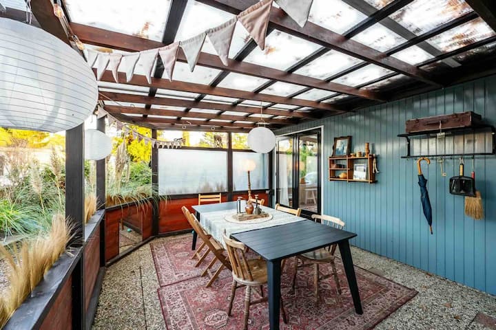 Sfeervol Huisje Met Groot Bad In Bosrijke Omgeving - Barneveld