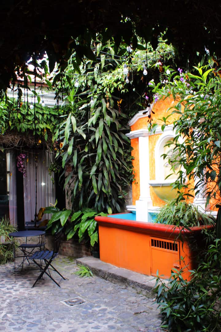 Casa Colonial En El Corazón De Antigua - Guatemala