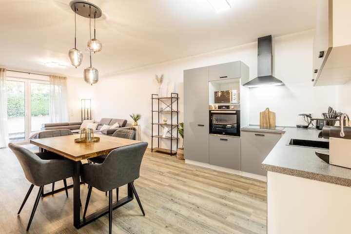 Comfort Suite 02 | Terrasse | Smart-tv | Wifi - Hamm