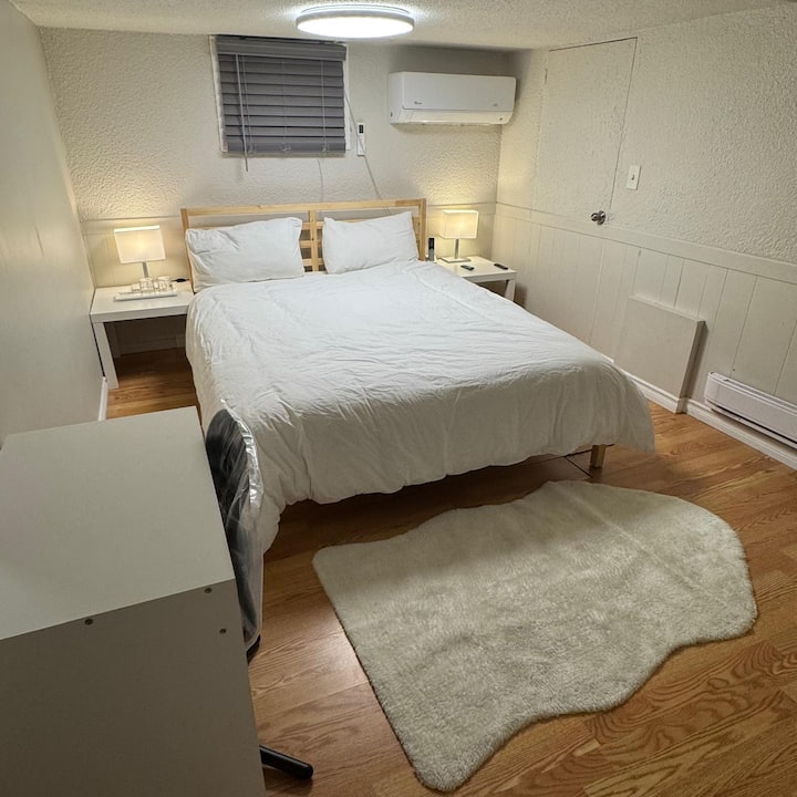 2 Bedroom Basement Apartment - Toronto