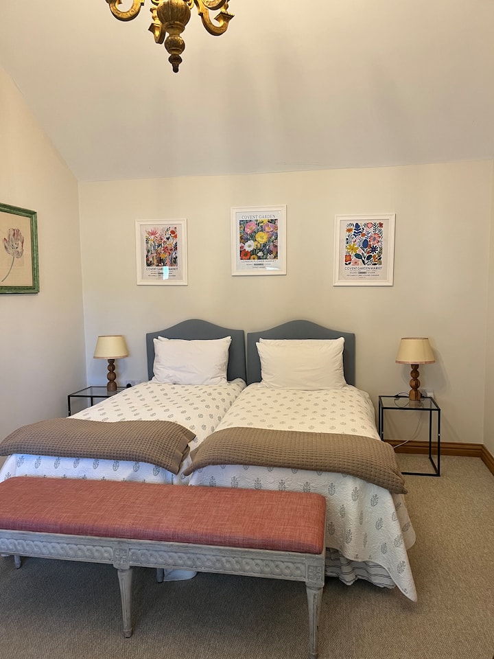 Beautiful Self-contained Annex With Own Entrance - Tetbury