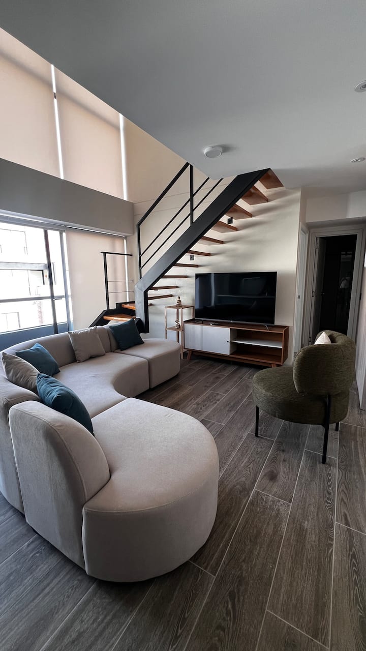 Tu Espacio Ideal: Cómodo, Tranquilo Y Bien Ubicado - Pérou