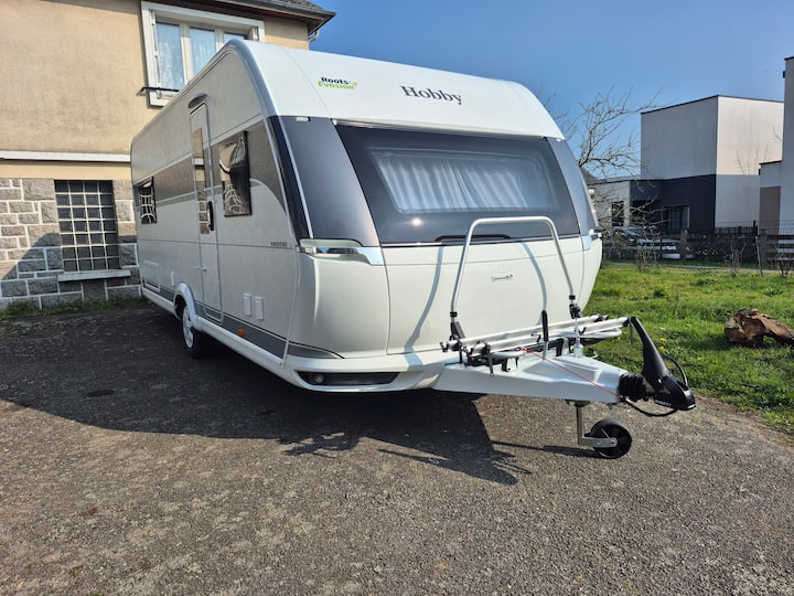 Caravane 560 Fc Prestige Avec Chauffage Et Clim - Chantepie