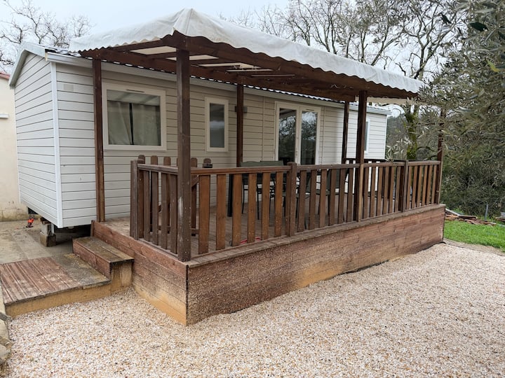 Mobil Home Au Sein D'une Propriété Sécurisée - Alès