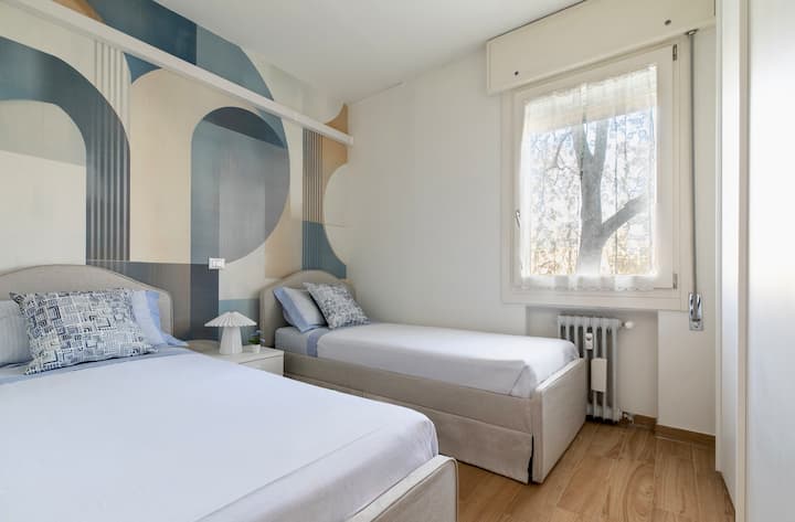 Wallpaper Suites– 2 Bedrooms, 2 Bathrooms, Terrace - Padua