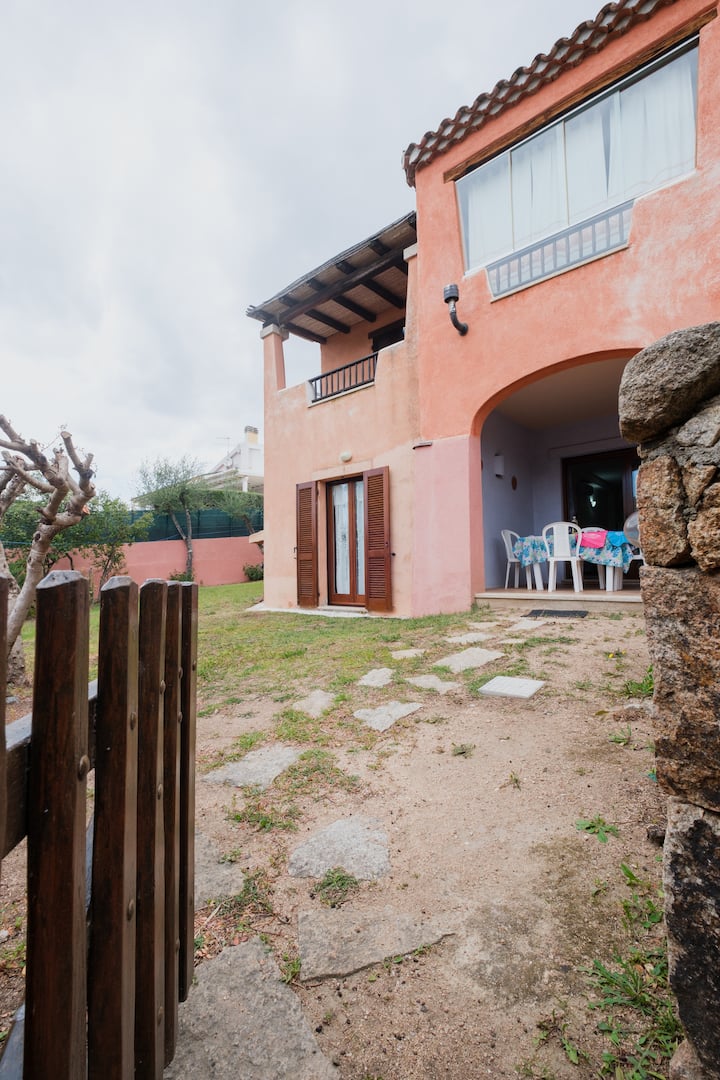Casa Con Giardino Vicino Alle Spiagge Di Olbia - Golfo Aranci