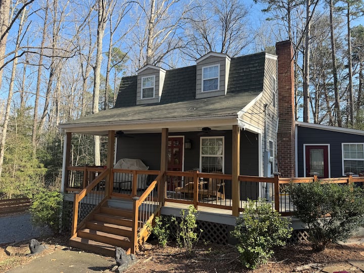 Quiet Getaway - Tuckertown Reservoir, NC