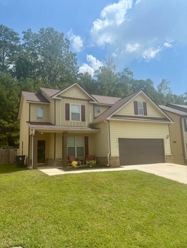 Comfort Retreat - Union City, GA