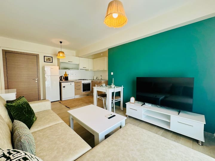 Yeşil Dokunuşlarla Huzurlu Ve Modern 1+1 Tatil Evi - Girne