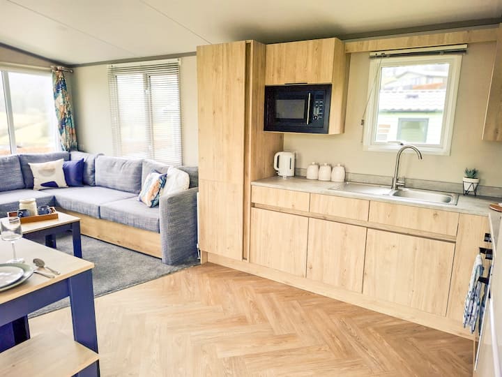 Cosy Caravan Retreat Near Welshpool Countryside - Welshpool