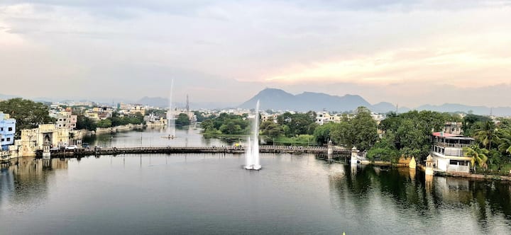 Antariksh- A Beautiful Home Stay Near Lake Pichola - Udaipur