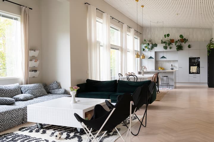Large 210m2 Villa With Sauna-sleeps 8-free Parking - Espoo